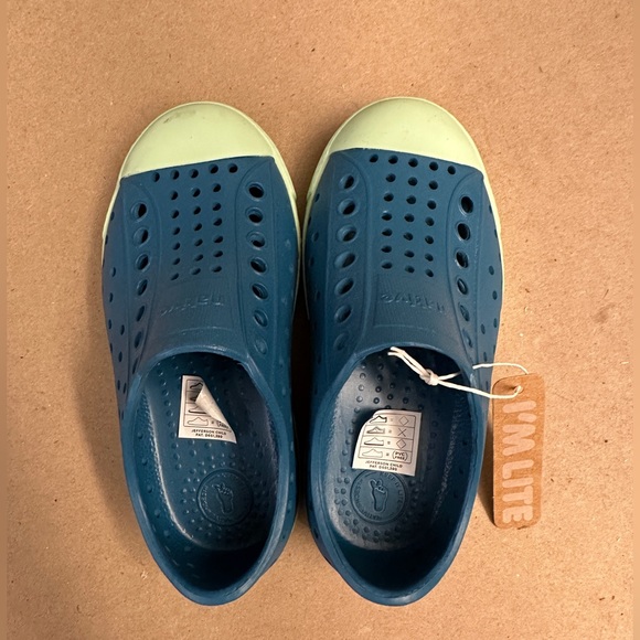 Native Shoes | Shoes | Nwt Native Jeffersons Size C9 In Bluegreen ...